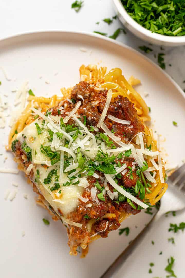 Cheesy Baked Spaghetti Recipe with Ground Beef - Midwest Foodie