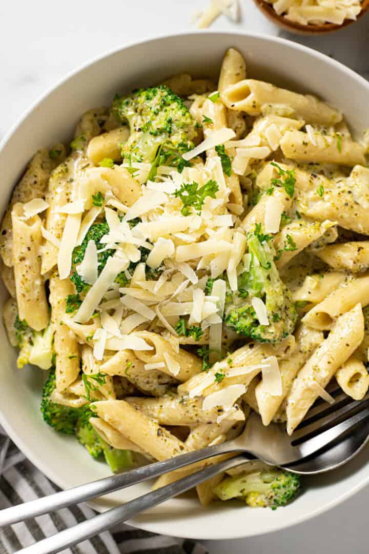 Creamy Garlic Parmesan Instant Pot Pasta with Broccoli - Midwest Foodie