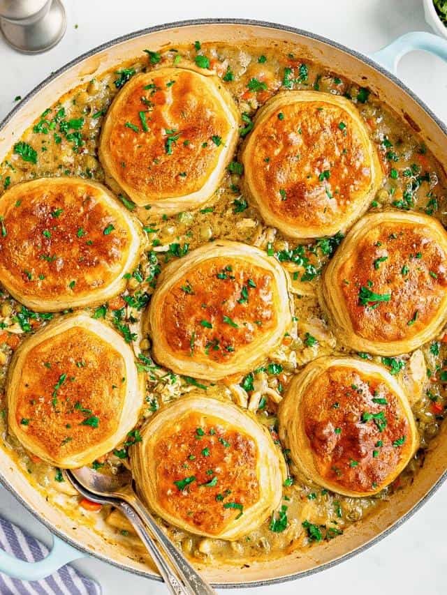One Pan Chicken Pot Pie Casserole Midwest Foodie