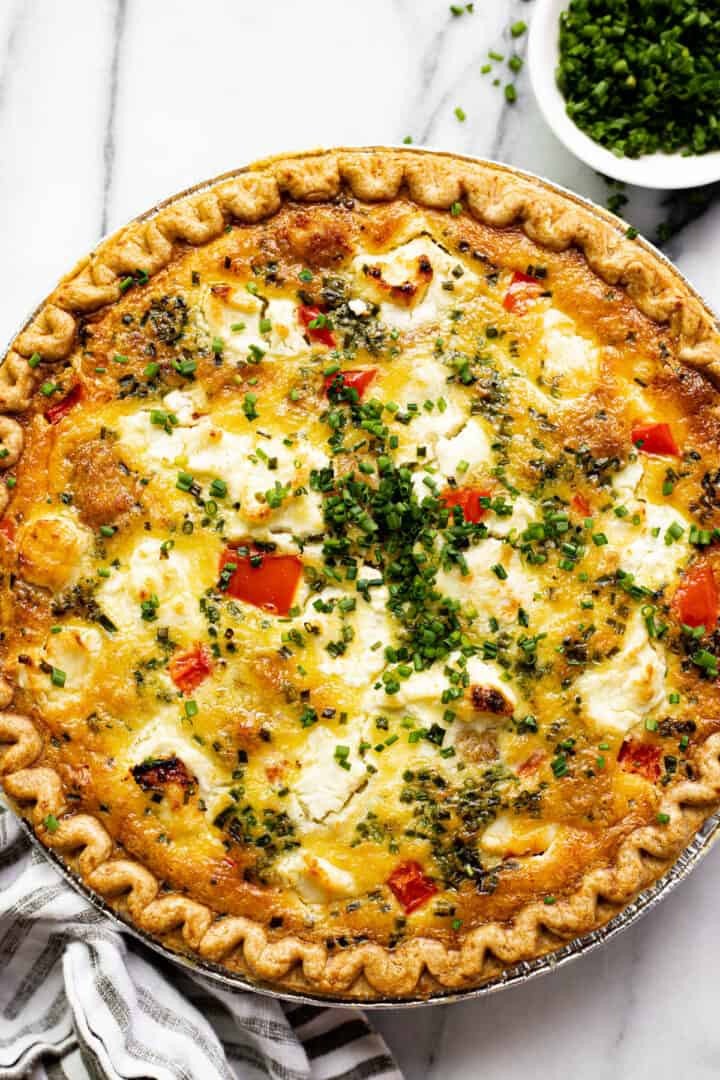 The Easiest Breakfast Quiche Recipe - Midwest Foodie