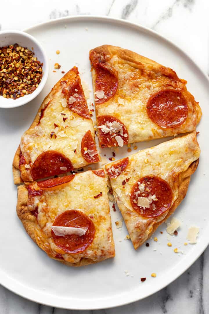 Easy 15-Minute Naan Pizza - Midwest Foodie