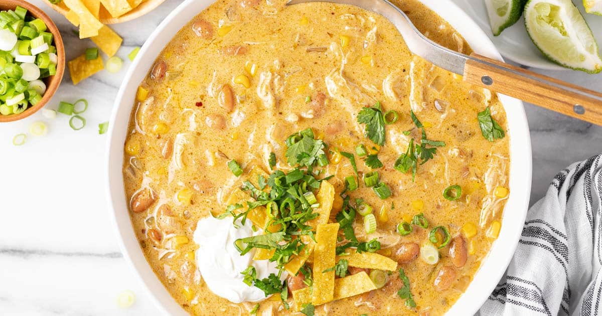 Creamy White Chicken Chili Recipe - Midwest Foodie